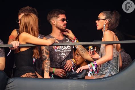 Assumidos Bruna Marquezine surge no colo de João Guilherme em foto e
