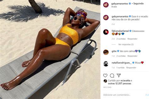 De biquíni Gaby Amarantos surge deslumbrante em foto sem retoques