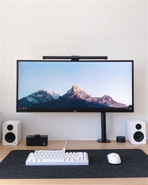 Is Your Setup Simply Functional Minimal Desk Setups