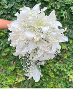 Buquê de Noiva Lírio Buque Noiva Lírio Floricultura BH Cestas