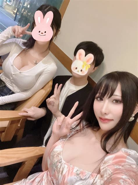 HaneAme ハネアメ雨波 on Twitter RT haneame cos 今日は好きな Biyaモ誰 絵師さん2人と食事し