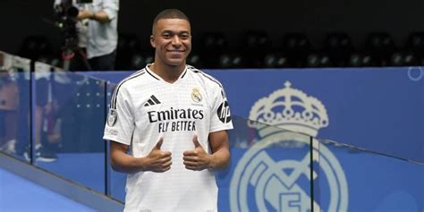 5 Pemain Yang Pakai Nomor 9 Di Real Madrid Sebelum Kylian Mbappe Bola Net