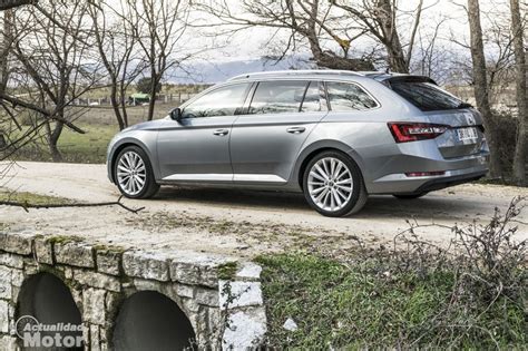 Test Skoda Superb Combi 2 0 TDI 150 CV DSG Space Squared