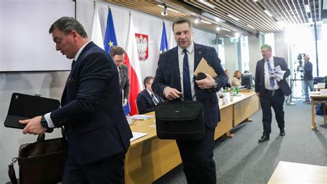 Komisja śledcza wyłączyła Michała Wójcika z posiedzenia Posłowie PiS