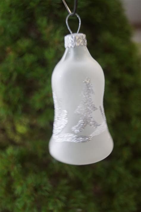 Julekugle Mat glas Dekoreret med juletræer i sølv sne glitter Klokke 4