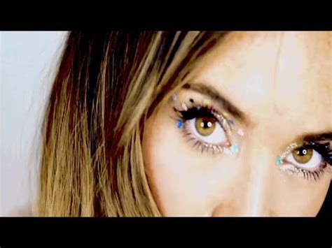 Sophia Scott Overdressed Official Music Video