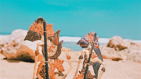 Mengenal Wayang Kulit Kesenian Jawa Populer Sendok Kayu
