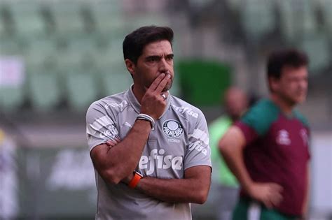 Palmeiras fechará novo reforço após pedido de Abel Ferreira