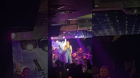 Ebru G Nde G Nay Restaurant B Yle Ayrilik Olmaz Youtube
