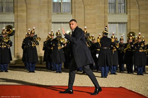Mercato PSG la mise au point de Macron sur Mbappé