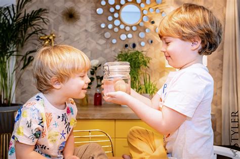 Eksperymenty dla dzieci które możesz wykonać w domu