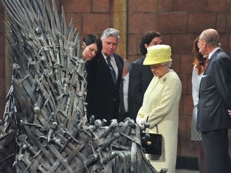 Regina Marii Britanii este în lacrimi Doliu la Casa Regală