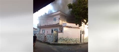 Barra do Piraí adolescente sofre queimaduras graves durante incêndio