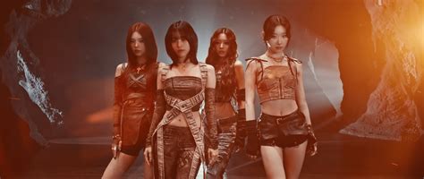 Untouchable Itzy Wallpapers Wallpaper Cave