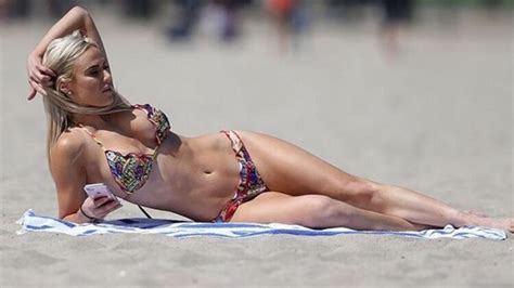 10 Sexy Hot Katie Nolan Bikini Pics