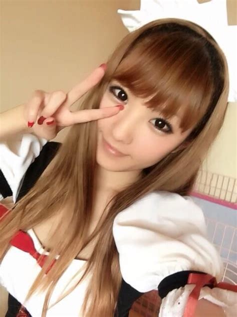ボード美女のピン