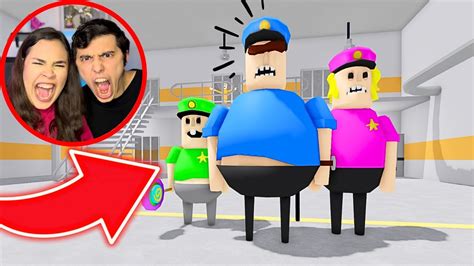 Fugindo Da Pris O Da Familia Do Policial Roblox Youtube