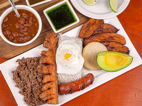 La bandeja paisa Descripción con antojo