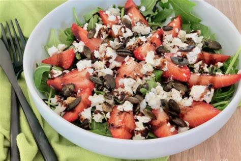 Salade sucrée salée à la fraise IFEL W
