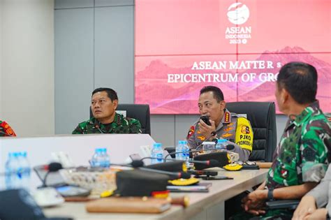 Tinjau 91 Command Center Kapolri Dan Panglima TNI Pastikan Kesiapan