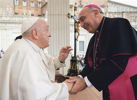 Monseñor Benavent asiste a la audiencia general con el papa Francisco
