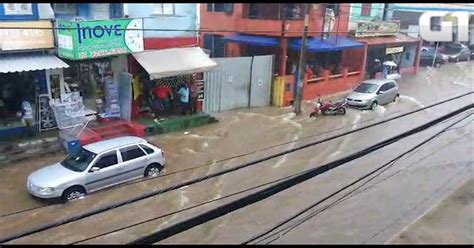 G1 A um dia do verão temporal atinge Salvador e deixa ruas alagadas