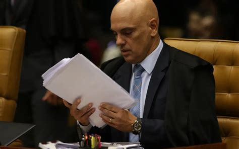 Moraes Vota Pela Condena O De Mais Cinco R Us Pelo De Janeiro