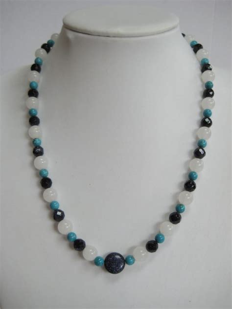 Edelsteinkette aus Türkis Jade und Blaufluss
