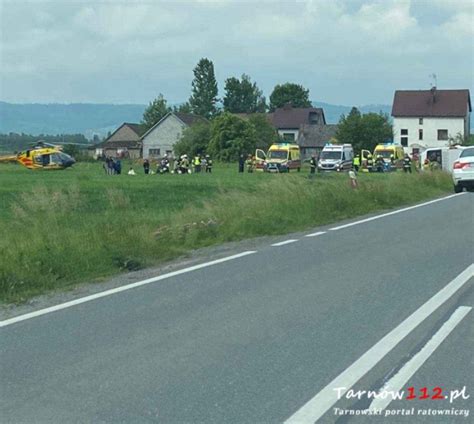 Wypadek autobusu szkolnego Dzieci jechały na wycieczkę są ranni na