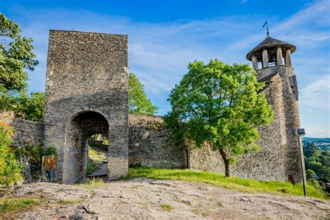 Les 13 plus beaux villages autour de Lyon à visiter