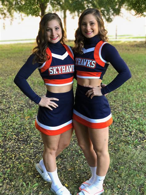 College Cheerleading Poses Stunts Twins 85E