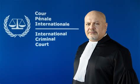 Le Procureur De La Cpi Karim Khan Recherch En Russie
