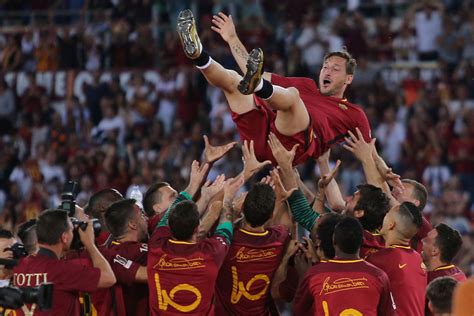 Najlepsi strzelcy Serie A w historii Ile bramek strzelił