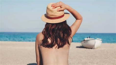 Topless Beaches Now Legal On Nantucket
