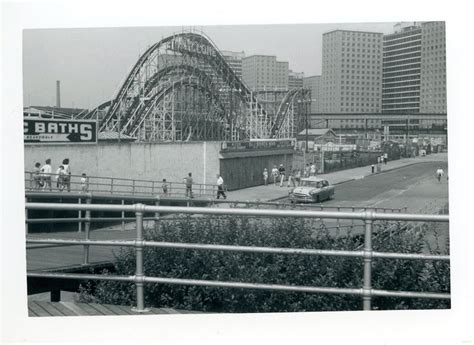 A Day Trip To Coney Island In The 1960s Flashbak Coney Island