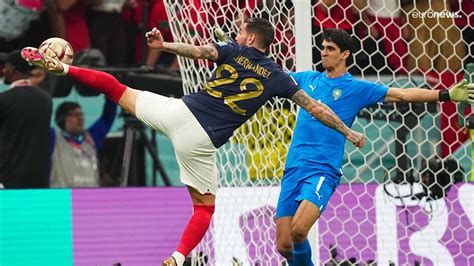França vence Marrocos por dois a zero e está na final do Mundial de