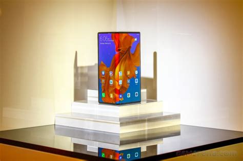 Huawei Mate X Hands On Review Gsmarena Tests