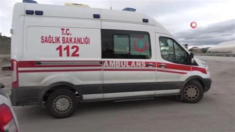 Takla atan otomobil ters döndü 3 yaralı Son Dakika