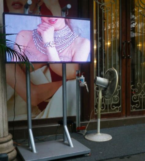 PixelDiode 28 Inch Video Wall Screen P4 Outdoor Advertising Digital Signage