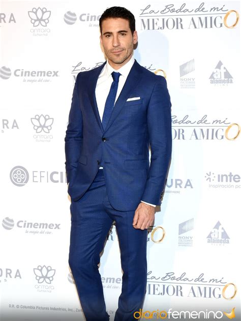 Venta Traje De Etiqueta Hombre En Stock