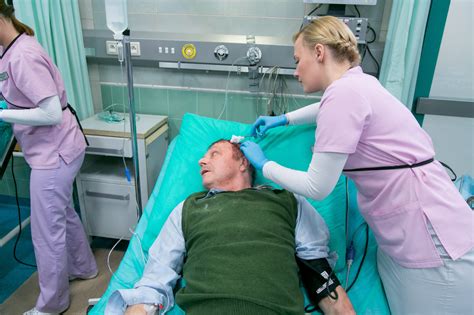 Szpital Po Raz 500 Na Planie Oficjalna Strona Serialu Szpital