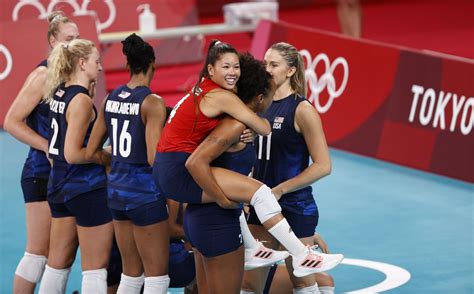 EEUU vence a la campeona del mundo Serbia y definirá oro de voleibol