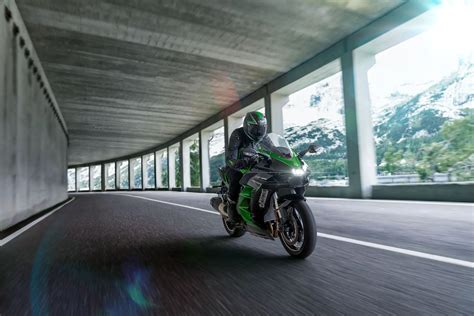 2023 Kawasaki Ninja H2 SX SE Guide Total Motorcycle