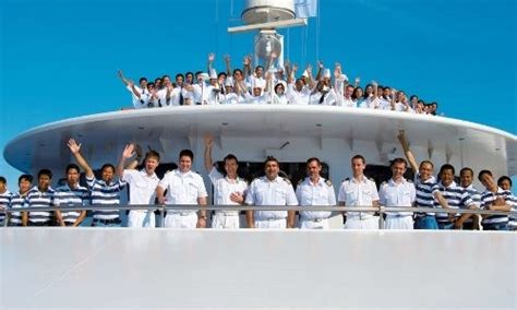 Tout Sur Les Membres De L Quipage Dun Bateau De Croisi Re Infos