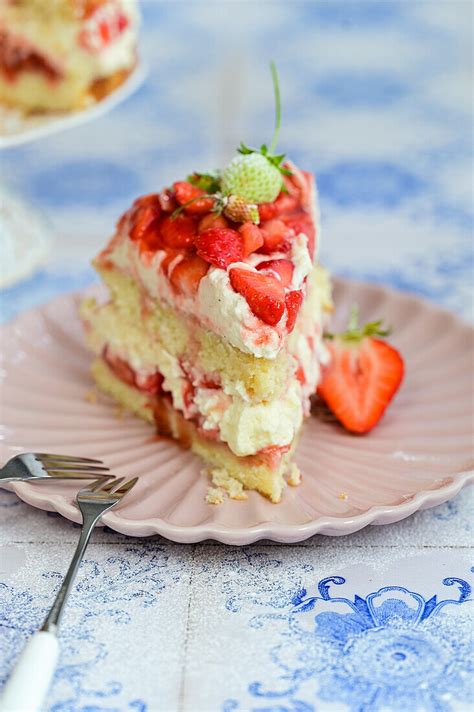 Naked Strawberry Shortcake License Image Image Professionals