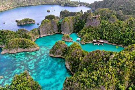 5 Rekomendasi Destinasi Wisata Di Papua Yang Wajib Di Kunjungi Tanah