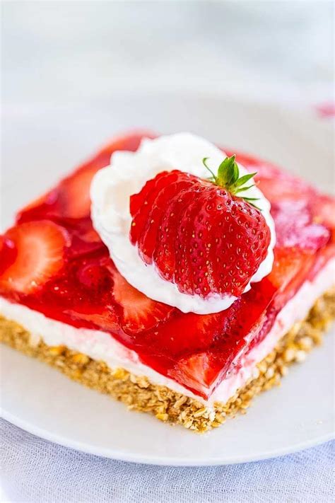 Strawberry Pretzel Salad Make Ahead Friendly Julie S Eats Treats