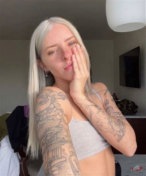 Pretty People Beautiful People Anuel Aa Wallpaper Rockstar Day Of