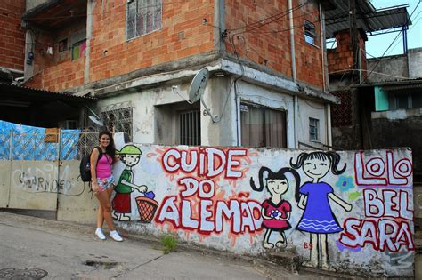 O que é que a favela tem Kerol Viajar