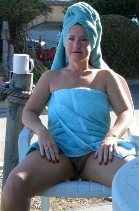 Upskirt Grannies Amateur Porn Pics Old Pussy Net